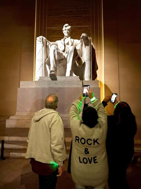 Magic LED Monuments Night Tour- Free snacks, LED Bracelets - Who Will Love This Tour?
