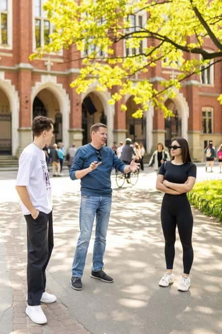 Magic of Krakow: Guided Tour of the Old Town - Why This Tour Works Well