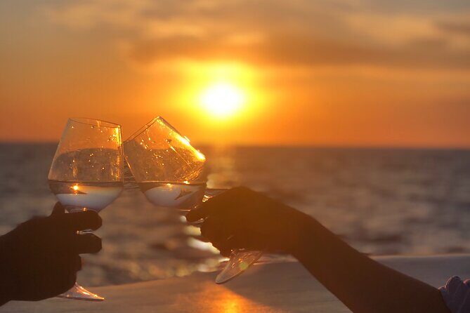 MagiCharter: Private charter motorboat sunset in Ibiza - Introduction