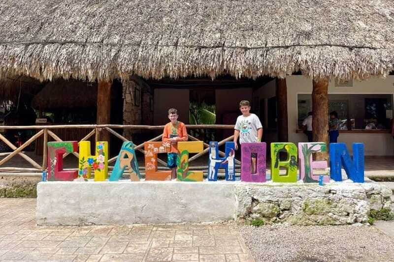 Mahahual: Chacchoben Mayan Ruins Tour - Transportation and Group Size