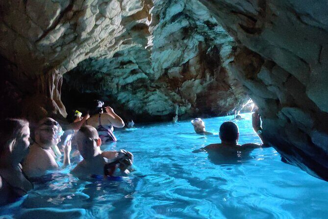 Makarska: 3 Island Speedboat Tour with Little Blue Cave & Lagoon - Key Points