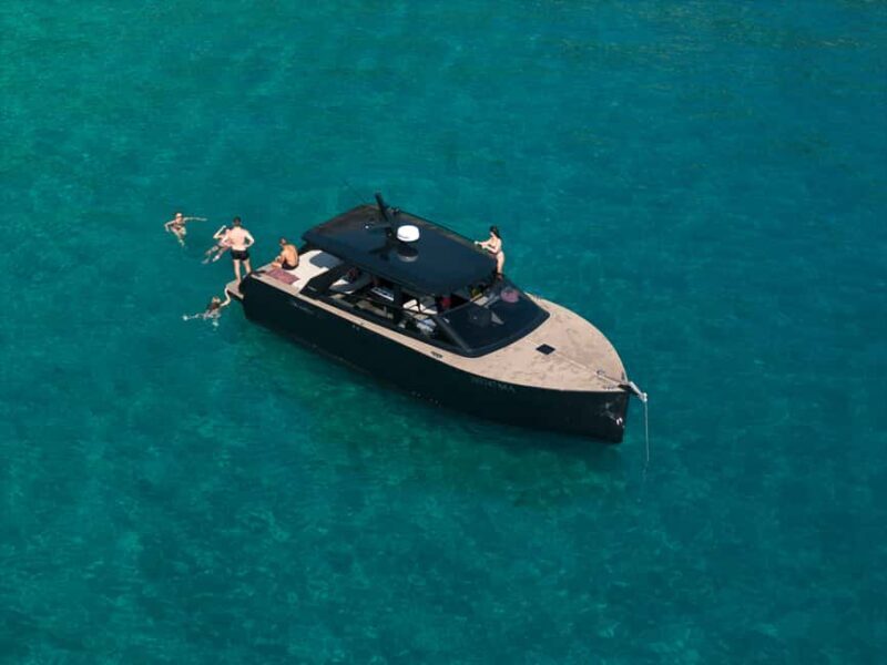 Makarska: 4 Island Luxory Speedboat Tour with Town Hvar - Dive Into the Makarska: 4 Island Luxury Speedboat Tour with Town Hvar