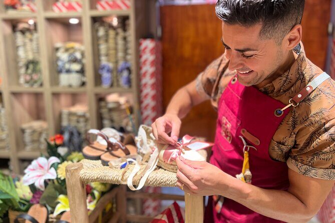 Make Authentic Espadrilles in Valencia - Detailed Breakdown of the Itinerary