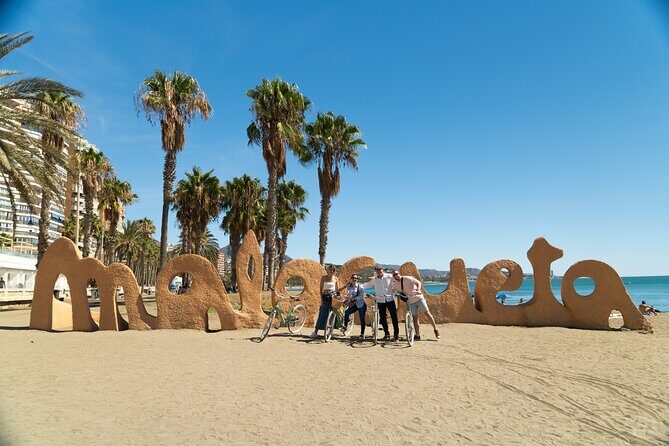 Málaga: City Highlights & Hidden Gems Guided Vintage Bike Tour - Who Should Consider This Tour?