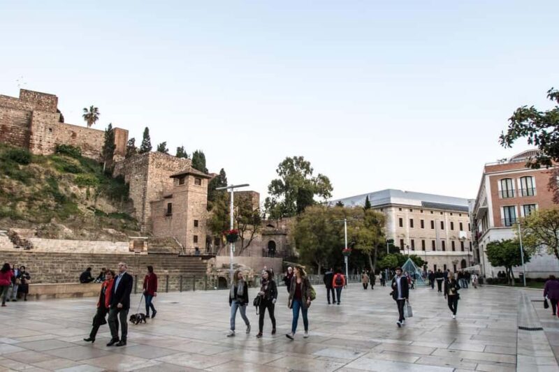 Málaga: Old Town Guided Walking Tour - Key Points