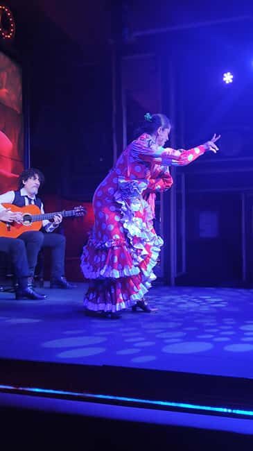 Malaga: PREMIUM TAPAS TOUR Paella, Tapas, Winery & Flamenco - Introduction to the Malaga PREMIUM TAPAS TOUR