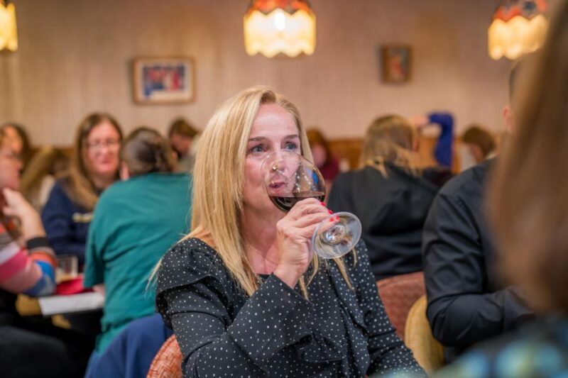 Malaga: Show and Food at Alegría Flamenco and Restaurant - Who is This Experience Best Suited For?