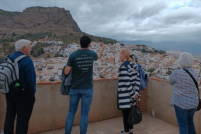 Málaga SmallGroup Wine Tour  Álora Castle Views & 4 Tastings - A Deep Dive into the Experience