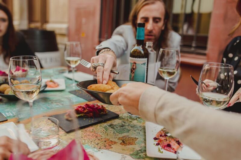 Malaga: Tapas Crawl - Key Points: