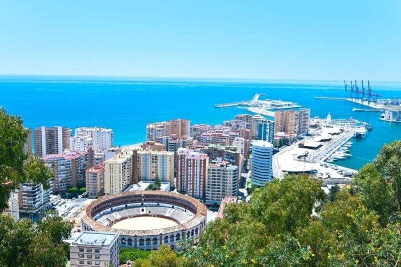 Malaga: Walking Tour of Must-See Attractions - Key Points