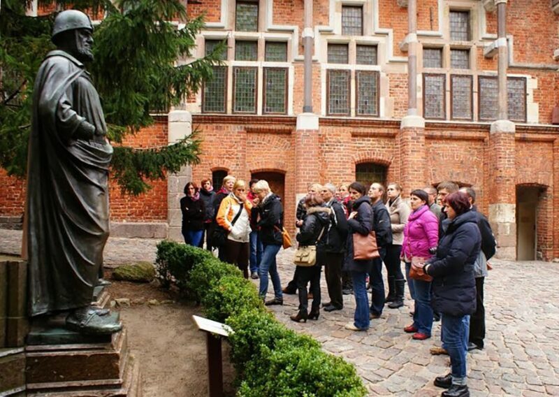Malbork Castle Half Day Private Tour - The Experience: What You Can Expect from the Tour