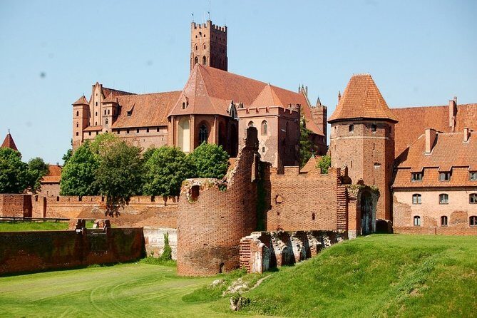 Malbork Castle regular tour - Key Points