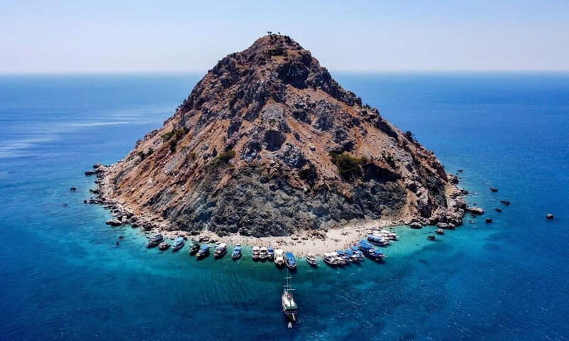 Maldives: Suluada Boat Tour with Lunch, Transfer & Bays - Discovering the Suluada Boat Tour: An Authentic Day in Antalyas Waters