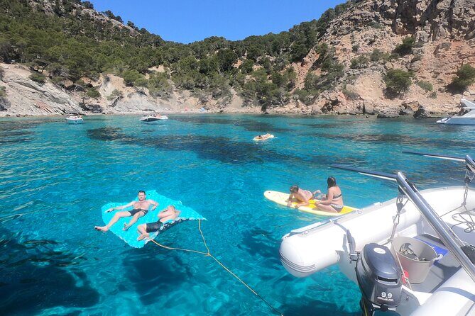 Mallorca Catamaran Tour with Tapas - small group - - The Quality of Food and Service