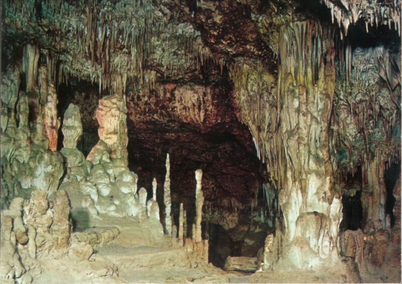 Mallorca: Day Trip to Caves of Hams & Optional Dinosaurland - FAQ  