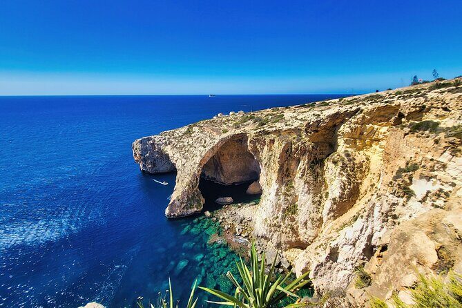 Malta Private Tour at Blue Grotto, Mdina and aar Qim - In-Depth Look at the Experience
