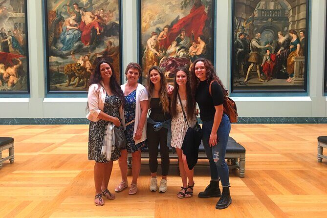 Mamma Mia! Paris Louvre Museum Guided Tour Kid-Friendly Activity - FAQs
