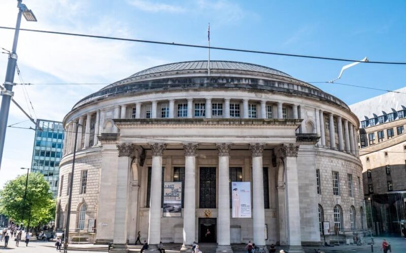 Manchester: City Walking Tour & Exploration Game - Key Points