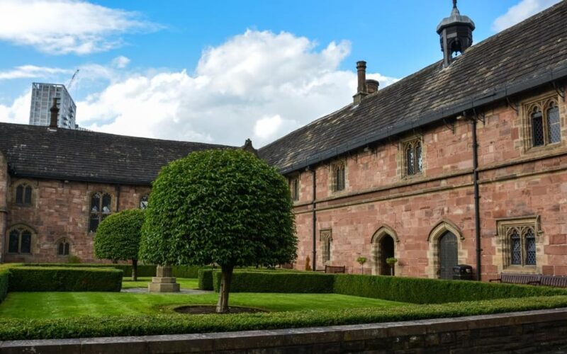 Manchester: City Walking Tour & Exploration Game - Practical Tips for Your Manchester Quest