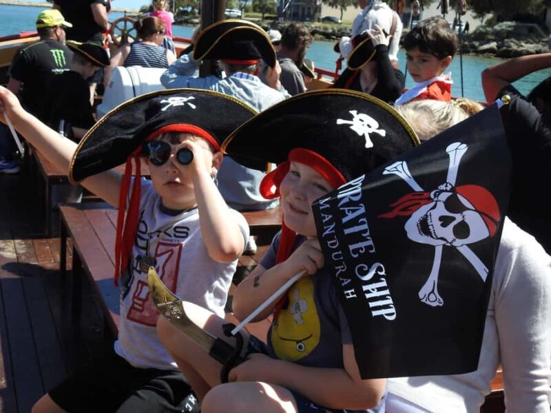 Mandurah Pirate Cruise - How the Mandurah Pirate Cruise Works
