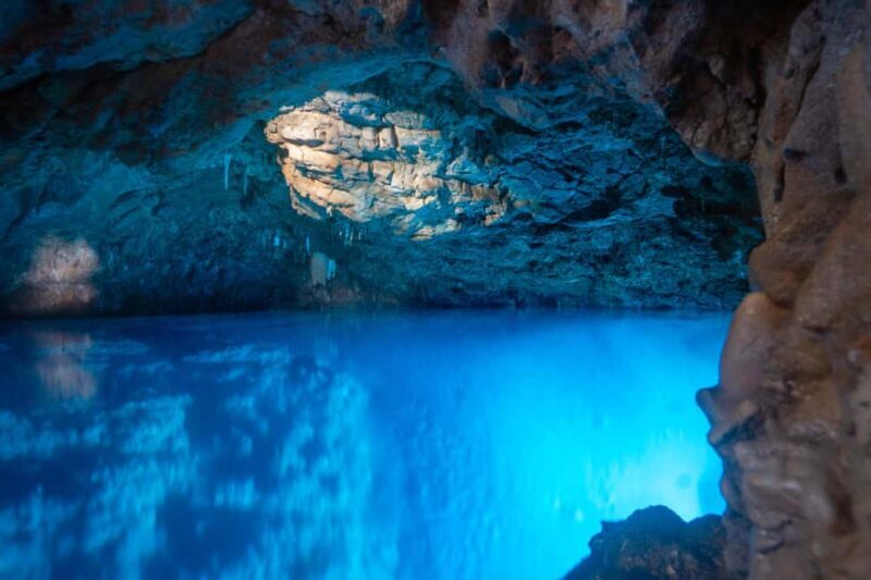 Mani Boats Kardamili - Rent self drive motorboats - Exploring the Mani Coastline with Mani Boats Kardamili: An Authentic Water Adventure