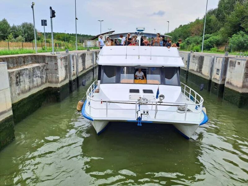 Mantua: Guided sailing from the Park to the Port with the water elevator - Exploring Mantua from the Water: A Detailed Review of the Guided Sailing Tour