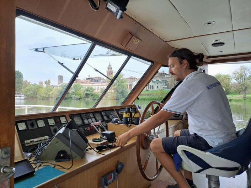 Mantua: Guided sailing from the Park to the Port with the water elevator - The Itinerary in Detail