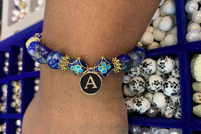 Manufacturing of Customizable Bracelets in Paris - What to Expect from This Paris Bracelet Workshop