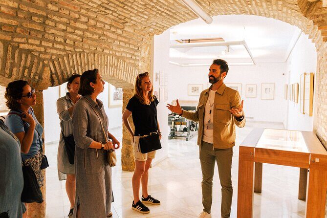 Marbella Old Town: Private Walking Tour with Olive Oil Tasting - Practical Tips for Your Tour