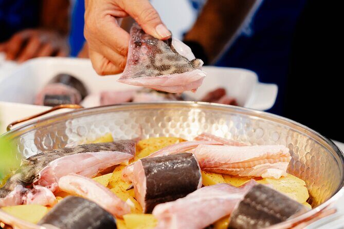 Market Tour & Cooking Class: Algarves Seafood Cataplana - Who Should Consider This Tour?