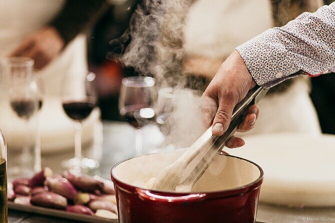 Market Tour, Cooking Class & Lunch with Chef in Lyon Studio - Who Is This Tour Best Suited For?