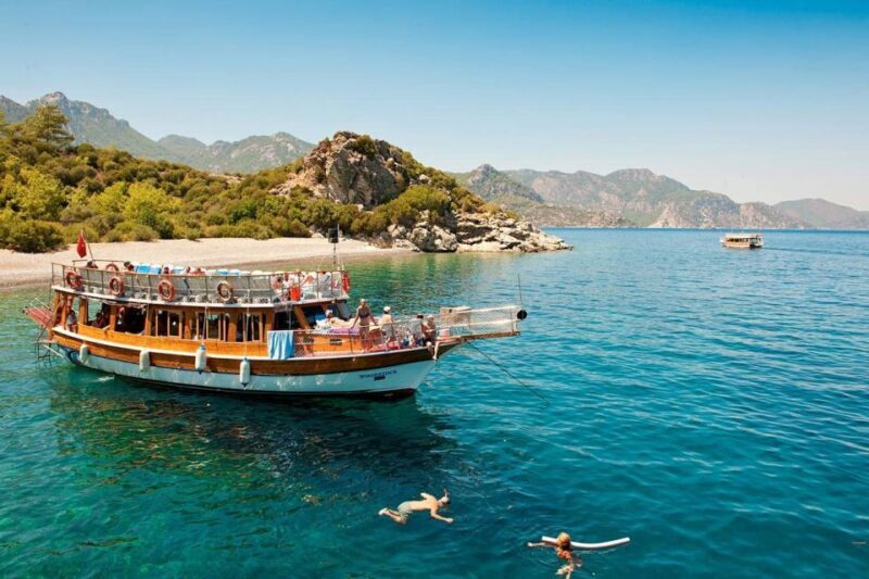 Marmaris: Boat Trip with Unlimited Drinks and BBQ Lunch - The Sum Up