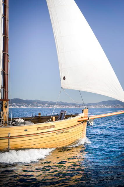Marseille: Day sailing in the heart of the Calanques with organic lunch and wine - FAQ