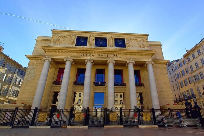 Marseille Guided Tour for 2.5 Hours with a Bilingual Local Guide - Scenic Views from Palais du Pharo