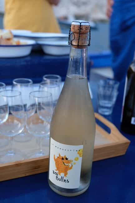 Marseille: Sunset Sailing, Buffet, and Wine - The Food and Drink: Tasting the Flavors of Provence