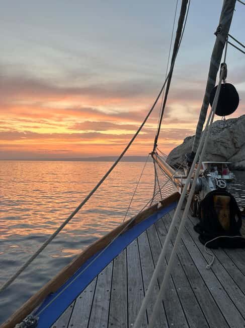 Marseille: Sunset Sailing, Buffet, and Wine - FAQs