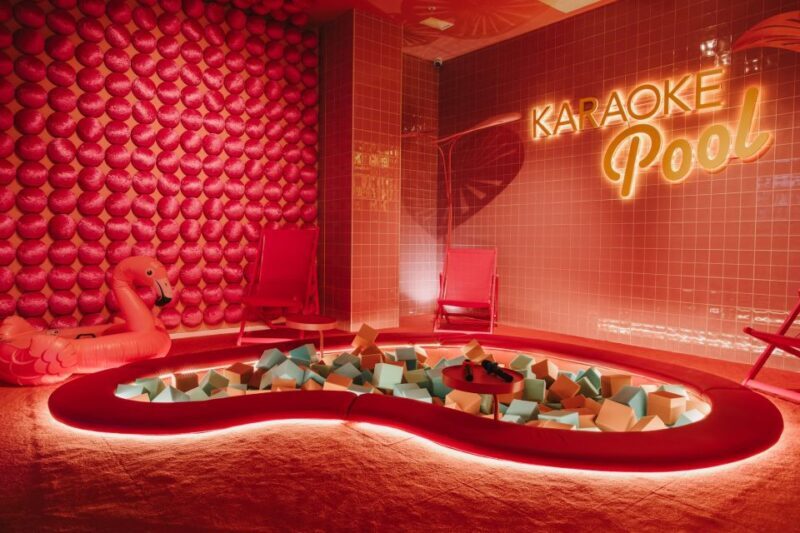 Maspalomas: Holiday World Themed Karaoke Room Rental - What to Expect from the Karaoke Room Experience