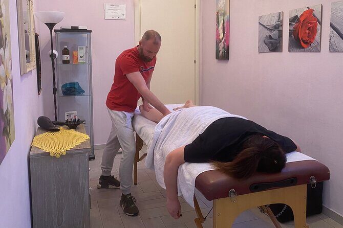 Massage center. Professional Masseur. - Who Should Book This Experience?