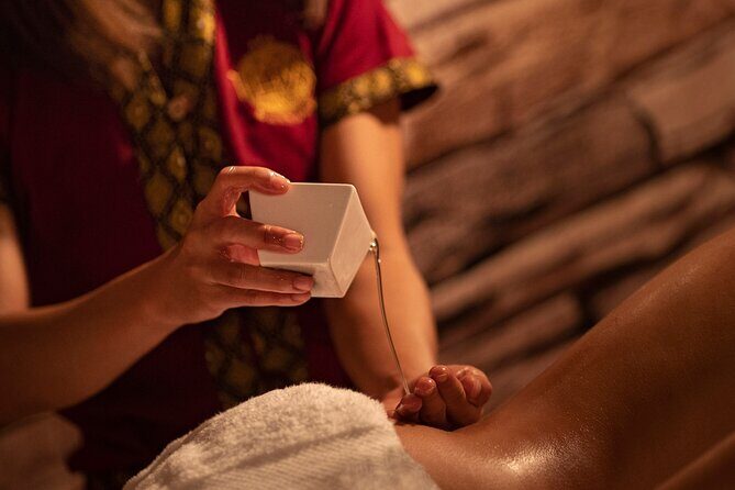 Massage of your choice of 60 min in the same room at THAI MASSAGE ALURA - Introduction: A Relaxing Experience in Barcelona