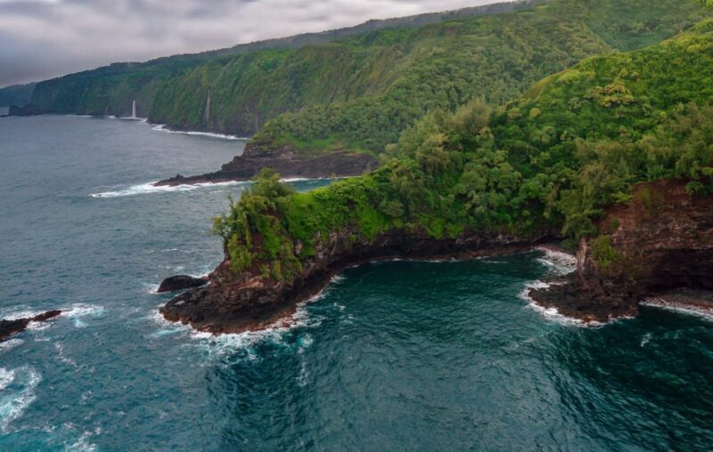 Maui and Molokai: Spectacular Helicopter Tour - The Sum Up