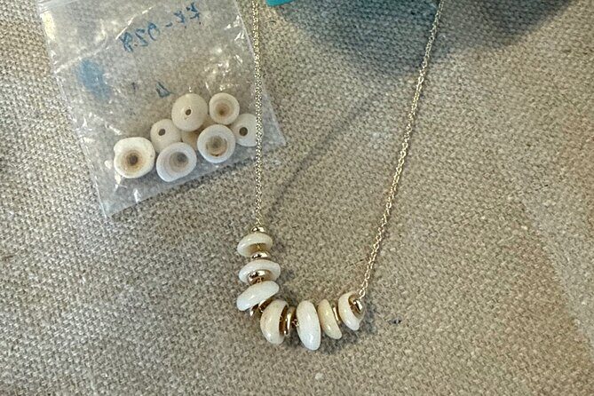 Maui Jewelry Making Class with Puka Shells and Pearls - Key Points
