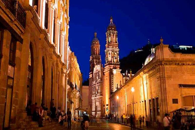 Maya Classic 5 days TULUM BACALAR CHETUMAL CALACMUL PALENQUE GULF OF MEXICO CAMPECHE UXMAL MERIDA CHICHEN ITZA IK KIL from Tulum - FAQs