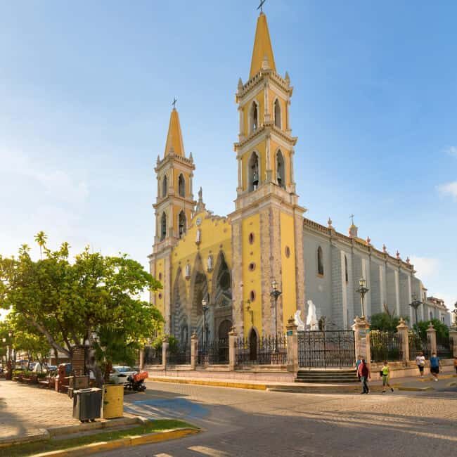 Mazatlan: Sightseeing and Beach All-Inclusive Tour - The Catamaran Ride and Stone Island