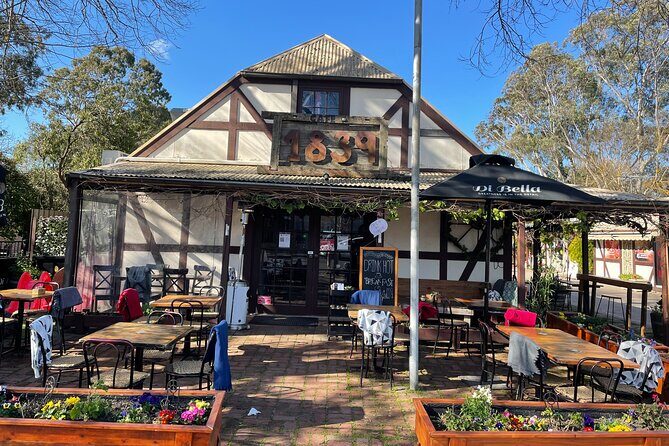 McLaren Vale 4x4 Premium Food and Wine Tour with Private Lunch - FAQ