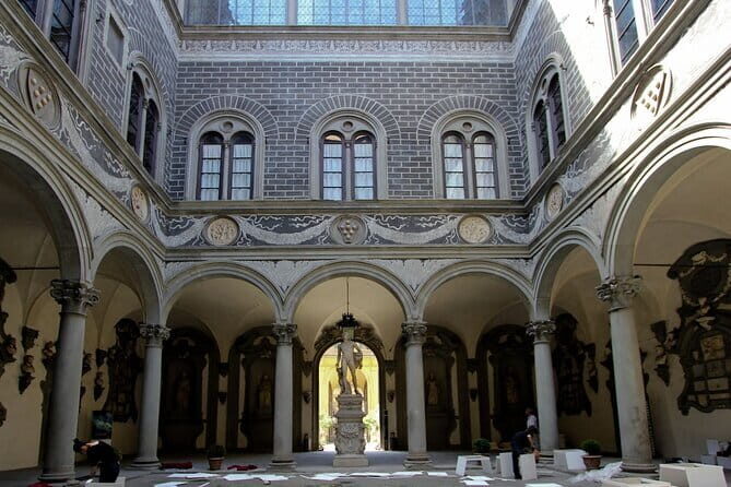 Medici Secrets & Mysteries: Interactive Walking Tour Game - The Sum Up: Who Should Consider This Tour?