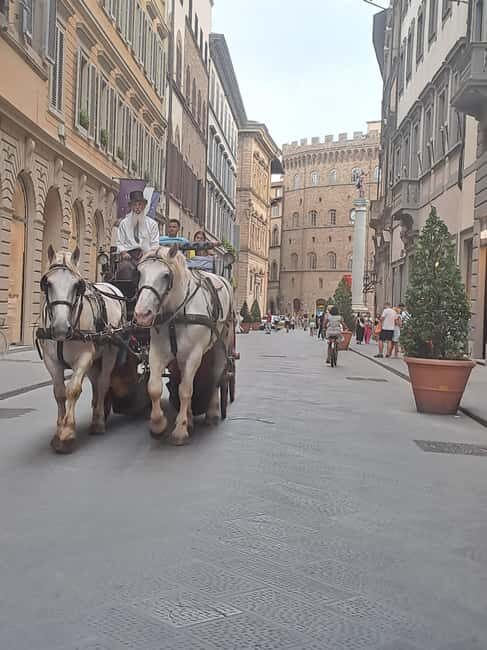 Medieval Carriage Ride: Check out Florence like a traveler from the past - Key Points