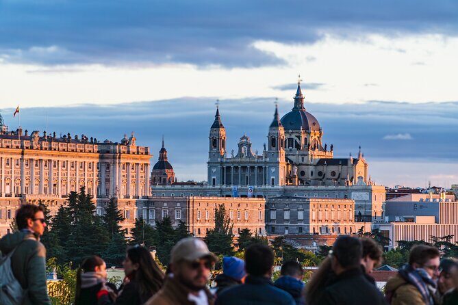 Medieval Madrid: Discover Legends & History - Starting Point: Casa de la Carnicería in Plaza Mayor