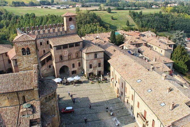 Medieval villages & Cremona Stradivari's town, tour from Milan - A Complete Look at the Tour Experience