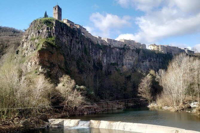 Medieval Villages & La Garrotxa Volcanic Zone Hiking. Small Group Tour - An In-Depth Look at the La Garrotxa Volcano and Medieval Villages Tour