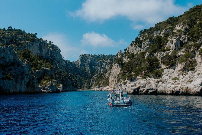 Mediterranean Dolce Vita: Cassis, Calanques Boat Ride & Appetizer - An Authentic Day of Mediterranean Charm: The Mediterranean Dolce Vita Tour